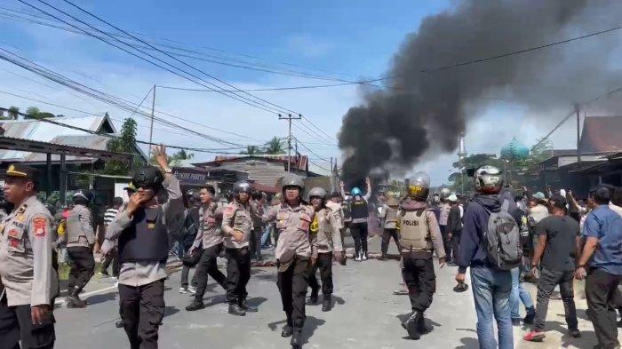 Ricuh Eksekusi Lahan di Campalagian Polman Polisi Temukan Sajam dan Bom ...