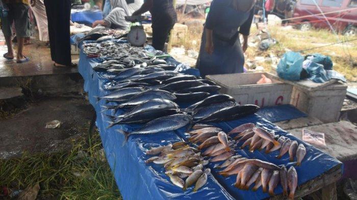 3 Hari Cuaca Mulai Membaik, Harga Ikan di Pasar Randomayang Pasangkayu ...
