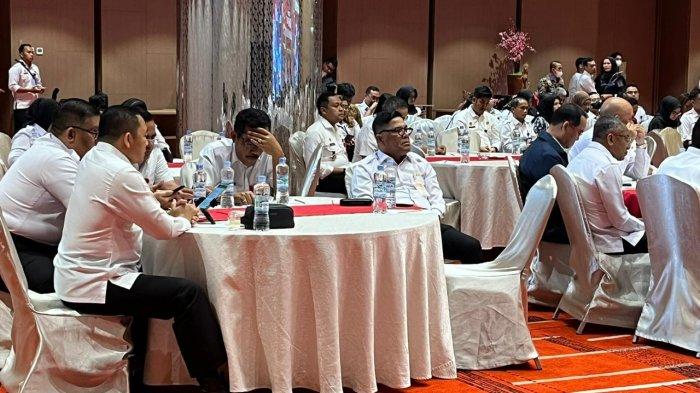 Kakanwil Bersama Kadiv Administrasi Hadiri Sosialisasi Penilaian Mandiri AKIP - Tribun-sulbar.com