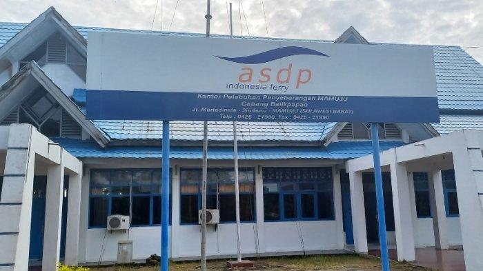 Kantor ASDP Pelabuhan Feri Mamuju Masih Tutup, Iskandar: Jadwal Kapal ...