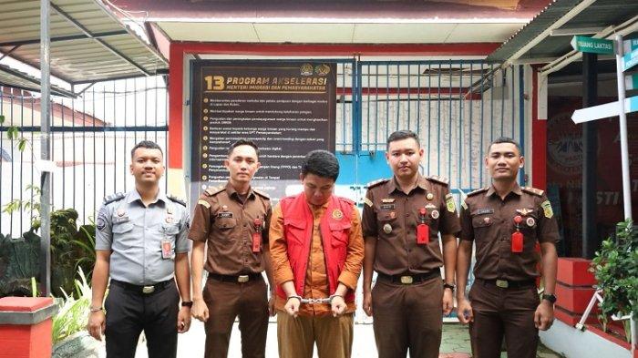 Loloskan Calon Bupati Pakai Ijazah Palsu, Anggota KPU Mamuju Tengah Dijebloskan ke Penjara ...