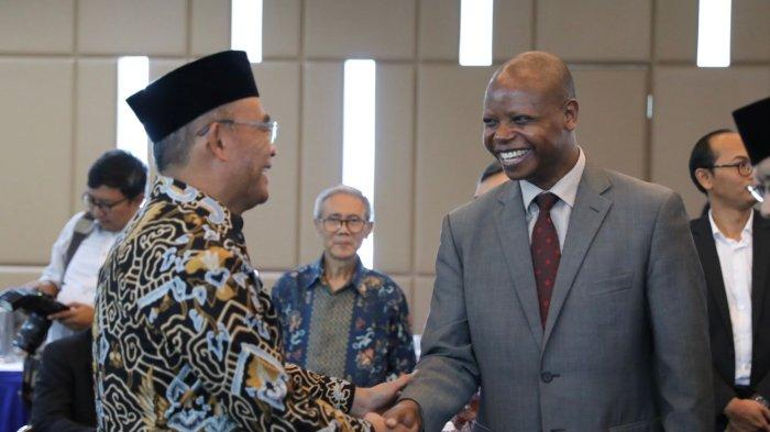 Menko PMK Puji Program Beasiswa & Bantuan Kemanusiaan PP Muhammadiyah ...