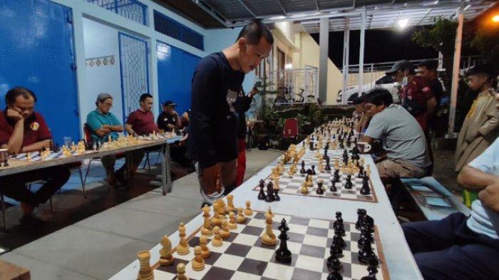 Pecatur Asal Medan, Master Johan Lawan 20 Anggota Mamuju Ceesh Lovers ...