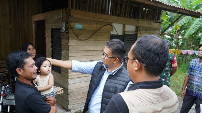 Pj Gubernur Sulbar Akmal Malik Salurkan Bantuan Stunting Di Pasangkayu