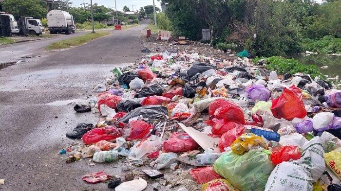 DLHK Mamuju Akui Kewalahan Atasi Sampah Dimana-mana - Tribun-sulbar.com DLHK Mamuju Akui Kewalahan Atasi Sampah Dimana-mana - Tribun-sulbar.com
