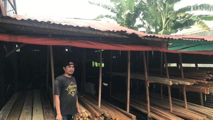 Caleg Ramai Pasang Baliho, Penjual Kayu di Mamuju Untung? - Tribun ... Caleg Ramai Pasang Baliho, Penjual Kayu di Mamuju Untung? - Tribun ...