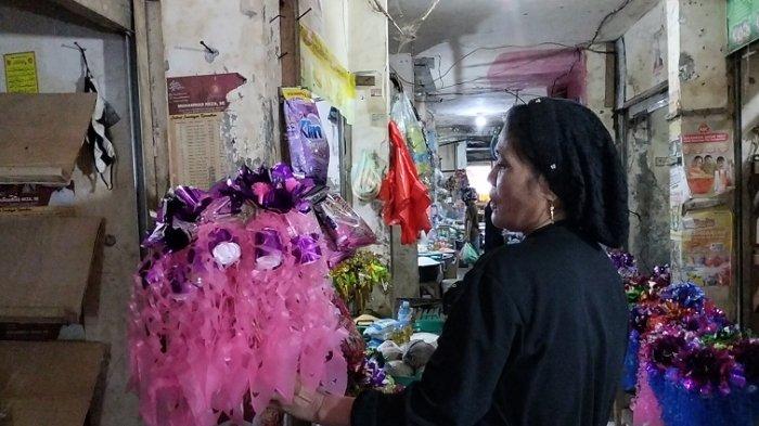 Jelang Maulid Nabi, Pernak Pernik Tempat Telur Bermunculan di Pasar ...
