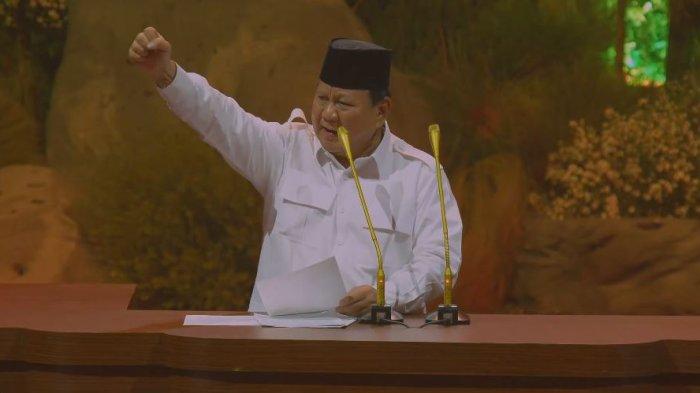 Saat Prabowo Tundukkan Kepala Serahkan Keris ke Jokowi, Tapi Mengumpat ...