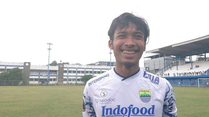 Profil dan Perjalanan Karir Bola Robi Darwis Pemain Persib Bersinar di ...