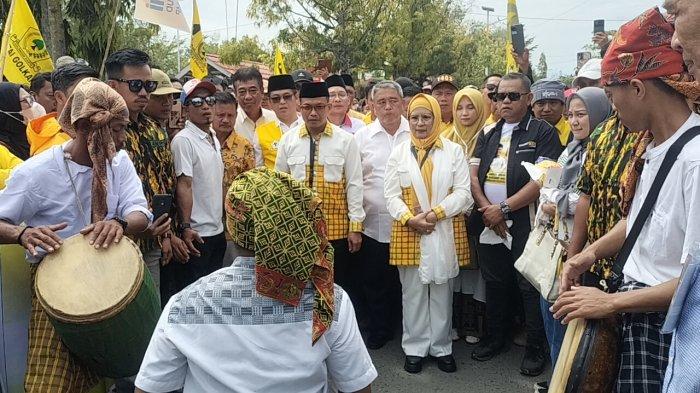 Mobil Dinas Baru Disiapkan untuk Bupati Samsul Mahmud dan Wakil Bupati ...