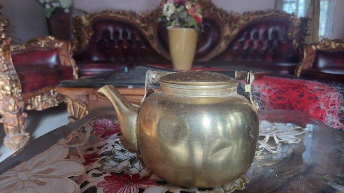 Modus Sembuhkan Penyakit Pakai Cerek, 2 Pria Tipu IRT di Mamuju, Emas ...