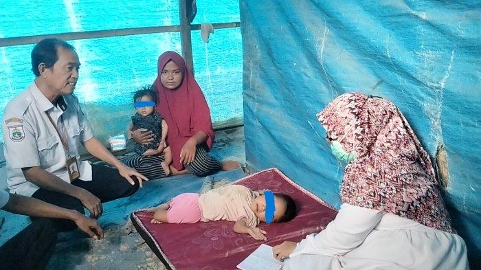 KISAH Kakak Beradik di Polman Lumpuh karena Tulang Rapuh Butuh Bantuan, Tinggal di Gubuk 3x3 ...