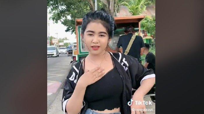 Video Tiktoker Cantik Nesya Viral Ramai di Tiktok dan Twitter, Manajer Tegaskan Itu Hoax ...