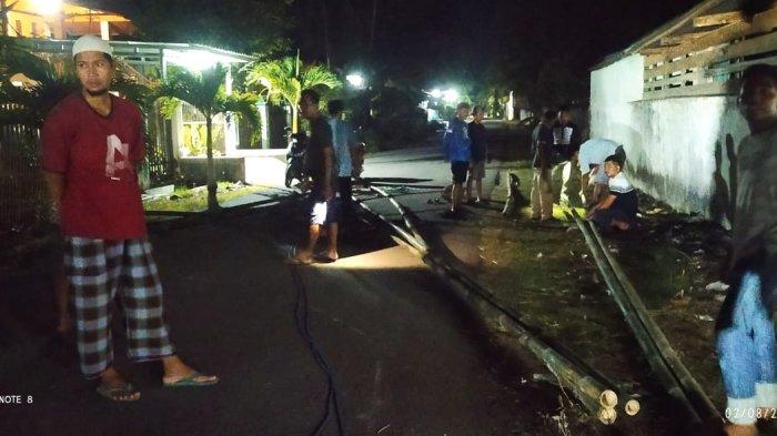 Sambut HUT Kemerdekaan, Warga Desa Lapeo Mulai Pasang Gapura Hingga Cat ...