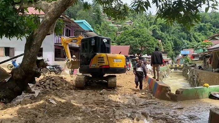 Update Banjir Kendari: 2.198 Rumah Warga Terdampak, Lima Hanyut Terbawa Arus di Kelurahan Sanua ...