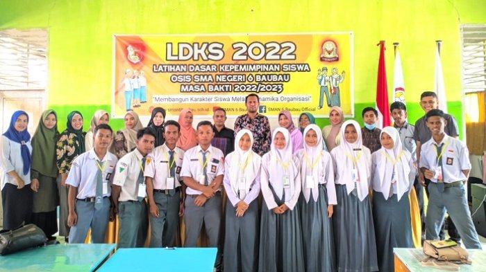 67 Pengurus OSIS dan MPK SMA Negeri 6 Baubau Sultra Ikuti LDKS ...