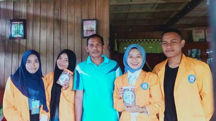 Cara Membuat Kue Bagea Kakao Ala Mahasiswa KKN UHO Kendari di Desa ...