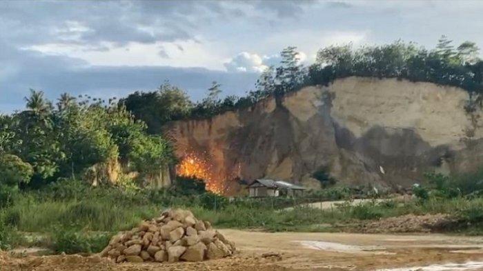 Detik-detik Brimob Polda Sulawesi Tenggara Musnahkan Bom yang Ditemukan ...