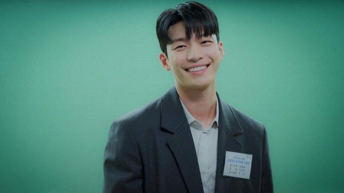 Drama Korea Wi Ha Joon, Drakor Terbaru The Midnight Romance in Hagwon ...