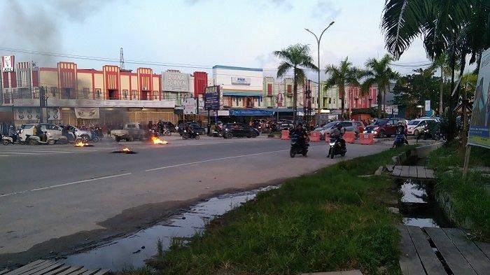Gegara Blokade Jalan di Bundaran Tank Anduonohu Kendari Sultra, Polisi ...