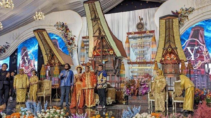 Rumah Adat Tongkonan Khas Toraja Jadi Pilihan Dekorasi Pelaminan ...
