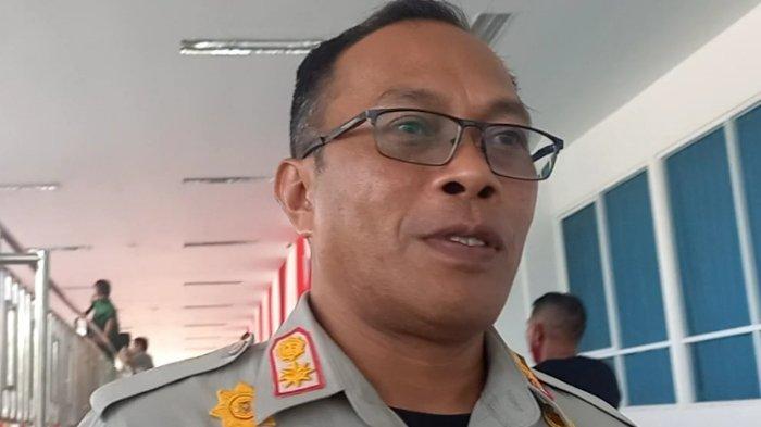 Pemkot Mulai Tertibkan Baliho Caleg di Kendari Sulawesi Tenggara, Papan ... Pemkot Mulai Tertibkan Baliho Caleg di Kendari Sulawesi Tenggara, Papan ...