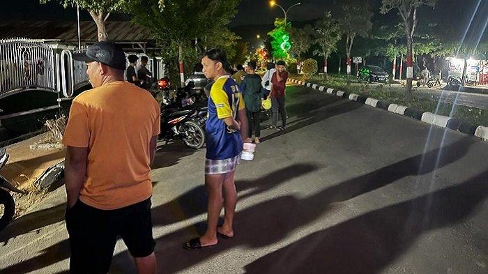 Kata Saksi Mata Kecelakaan Motor Tabrak Mobil yang Parkir di Pinggir ...