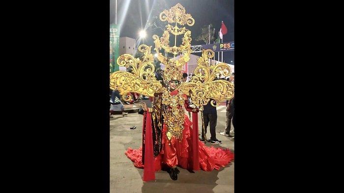 Kostum Raja Buton Wa Kaa Kaa Meriahkan Grand Opening Ethno Carnival ...