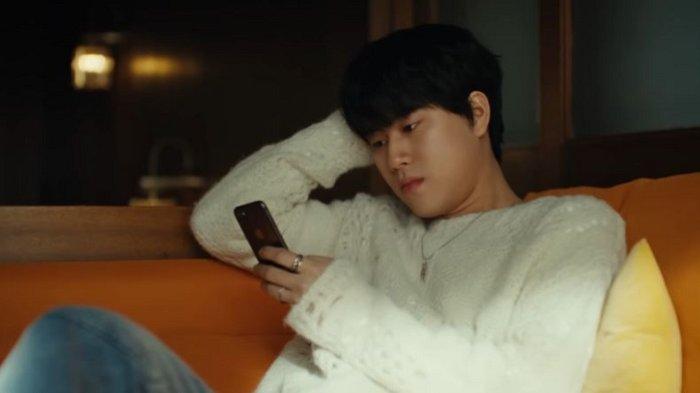 Lirik Lagu Episode - Lee Mujin, Lengkap Terjemahan Indonesia Du Juingongui Seogeulpeun Majimak ...