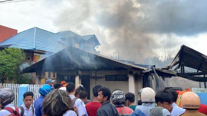 Percikan Api Saat Masak Air di Tungku Kayu Diduga Jadi Penyebab ...