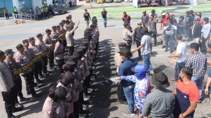 Ratusan Personel Polresta Kendari Sulawesi Tenggara Simulasi Pengamanan Pilkada Serentak Tahun ...