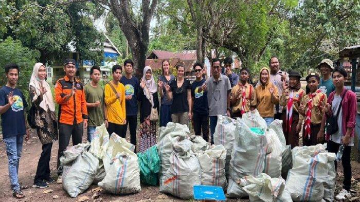 Pemkot Kendari Sarankan Setiap Pemilik Mobil Punya Tempat Sampah, Biar Tak Dibuang Sembarangan ...
