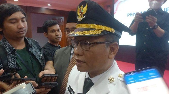 Usai Dilantik Gubernur Sultra Ali Mazi Jadi Pj Bupati Kolut, Ini Langkah Dilakukan Sukanto ...
