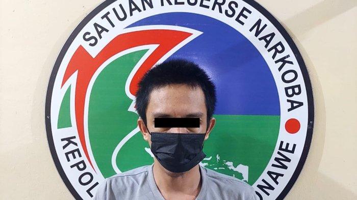Pria Asal Kapoila Konawe Ditangkap Polisi, Simpan Sabu Dalam Meja Bundar dan Sachet di Dinding ...