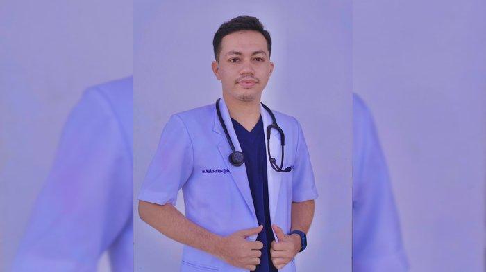 Sosok dr Muhammad Fathur Rahman Viral Usai Tangani Pasien 'Tertawa Lebar' di Konawe, Aktif di ...