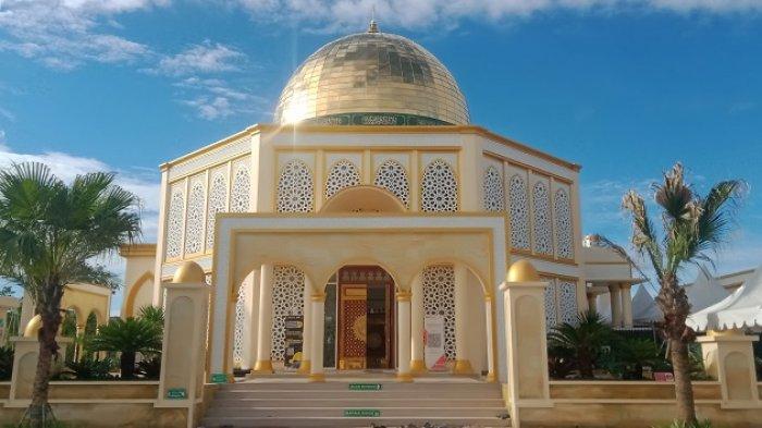 Mengenal Masjid Raudhtul Jannah di Kota Kendari yang Disebut Replika ...