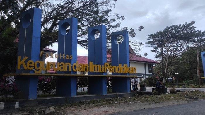 Dekan FKIP UHO Kendari Beri Bantuan Pada Keluarga Mahasiswa Korban Tenggelam di Pantai Batu Gong ...