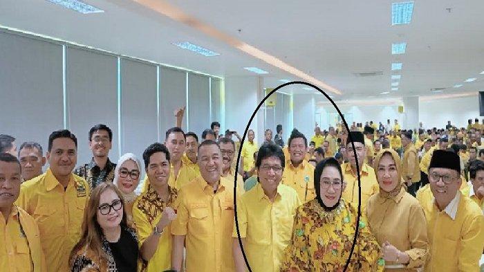 Ridwan Bae dan Tina Nur Alam 'Mesra' saat Acara Golkar di Jakarta, Kode ...