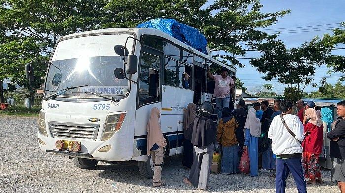 H-3 Natal 2024, Ada 111 Penumpang Bus Damri Berangkat via Terminal ...