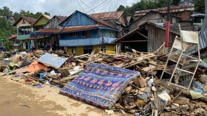 Update Banjir Kendari: Dua Hari Pasca Banjir Sampah Menumpuk Depan Rumah Warga, Mobilitas ...