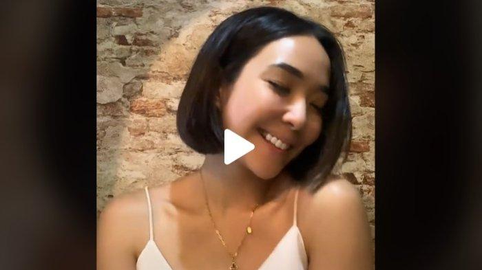 Video Viral di TikTok Goyangan Gisel 15 Detik Kenakan Tanktop Tali Ditonton hingga 3,2 Juta Kali ...