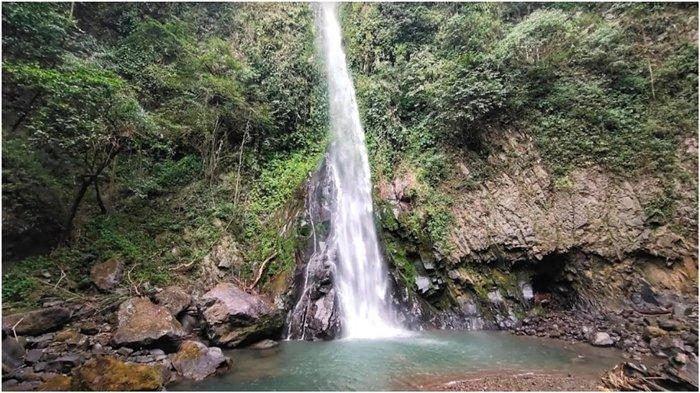 Air Terjun Embun Suka Dana Muara Pinang Empat Lawang, Ada Goa Dinding ...