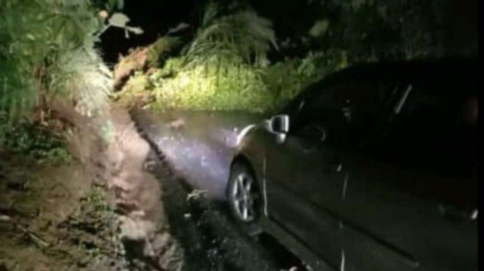 Akses Jalan di Warkuk Ranau Selatan Tertimbun Longsor Akibat Hujan ...