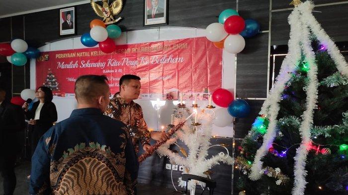 Anggota Polres Muara Enim Rayakan Natal Bersama, Penuh Sukacita dan Kebersamaan - Tribunsumsel.com