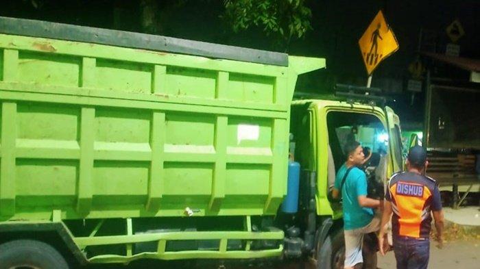 Membahayakan Pengguna Jalan, Angkutan Batubara di Muara Enim Ditertibkan - Tribunsumsel.com