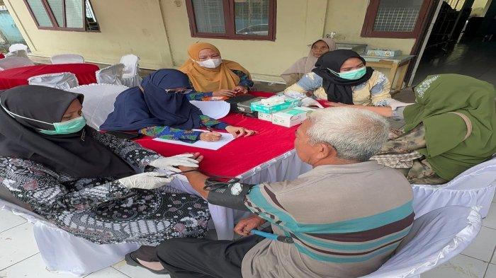 Bahagianya Warga Merapi Timur Lahat Dapat Layanan Kesehatan Gratis ...