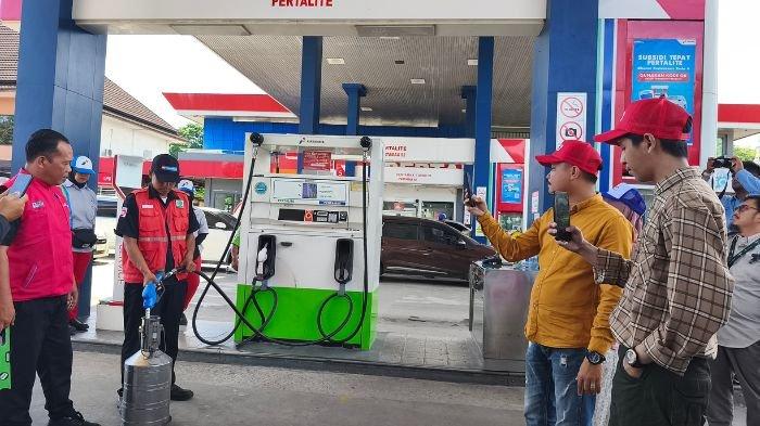 Penjelasan Pertamina Soal Nozzle di SPBU Bisa Kurangi Takaran, Ajak Warga Palembang Pantau ...