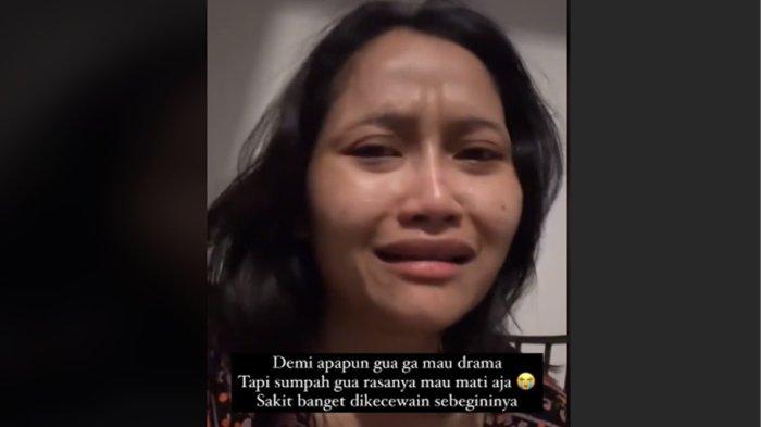 Tangis Riyuka Bunga Curhat Digugat Harta Gono Gini oleh Heri Horeh, Sang Ibu Justru Sarankan ...
