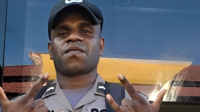 Sosok Aske Mabel, Eks Anggota Polri Diduga Deklarasi Jadi Panglima KKB ...