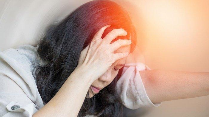 Cara Mengatasi Sakit Kepala Menjelang Menstruasi atau Haid, Kenala Dulu ...